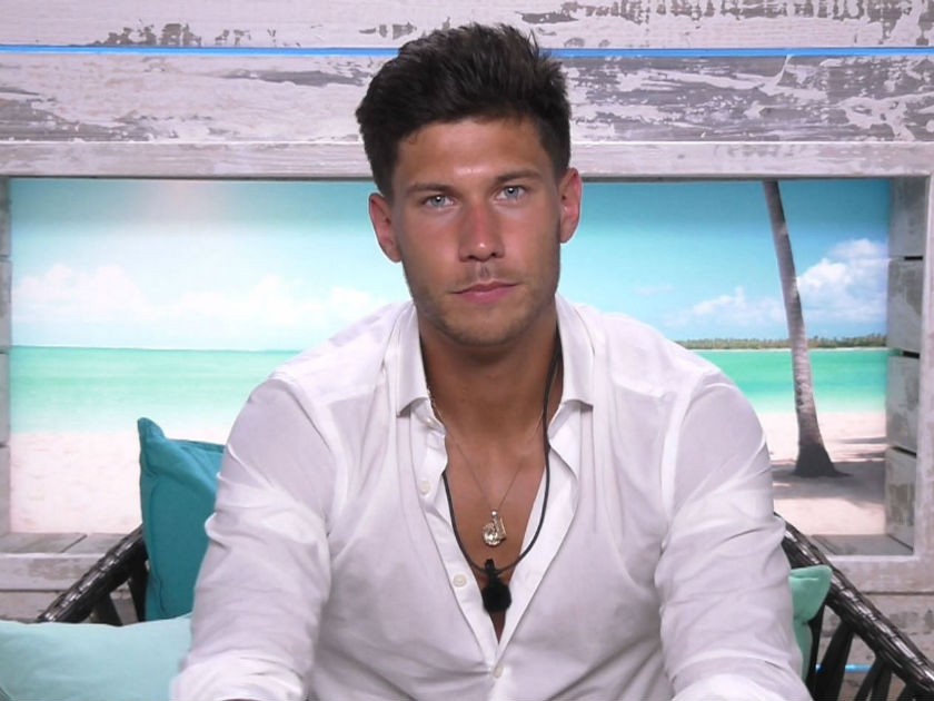 Actu : Jack Fowler denies 'tension' with ex Laura Anderson - Celebrites ...